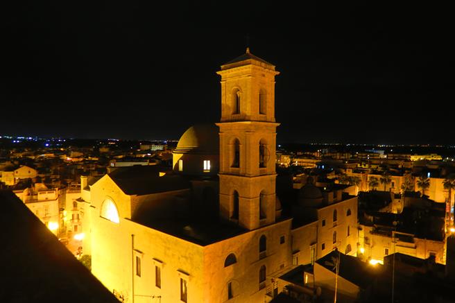 Terlizzi dall'alto: la Torre dell'Orologio - MondoVagando