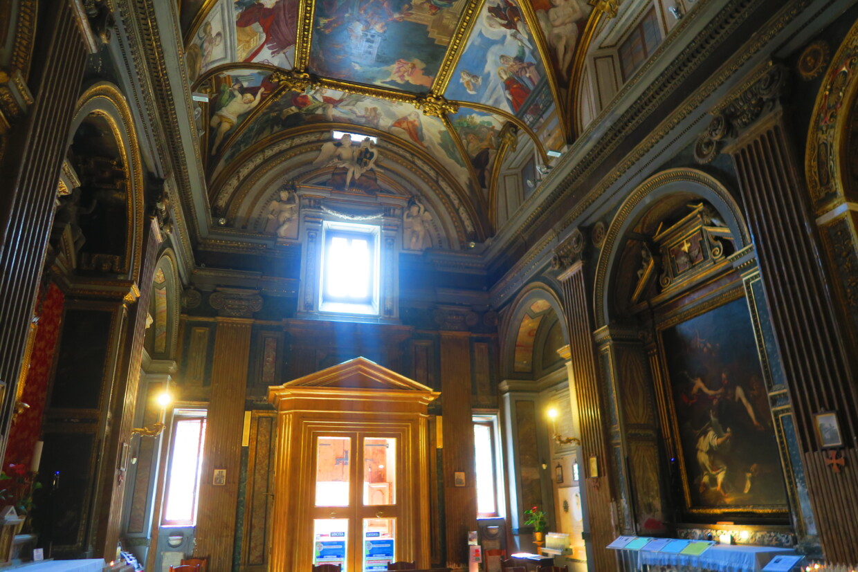 Chiesa di Santa Maria in Trivio - MondoVagando